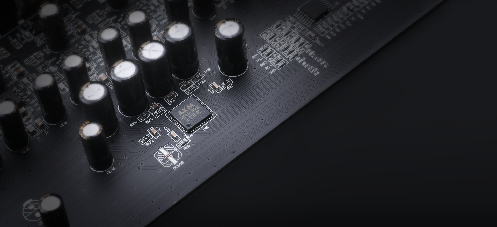 UDP-203 | 製造終了商品 | OPPO Digital Japan